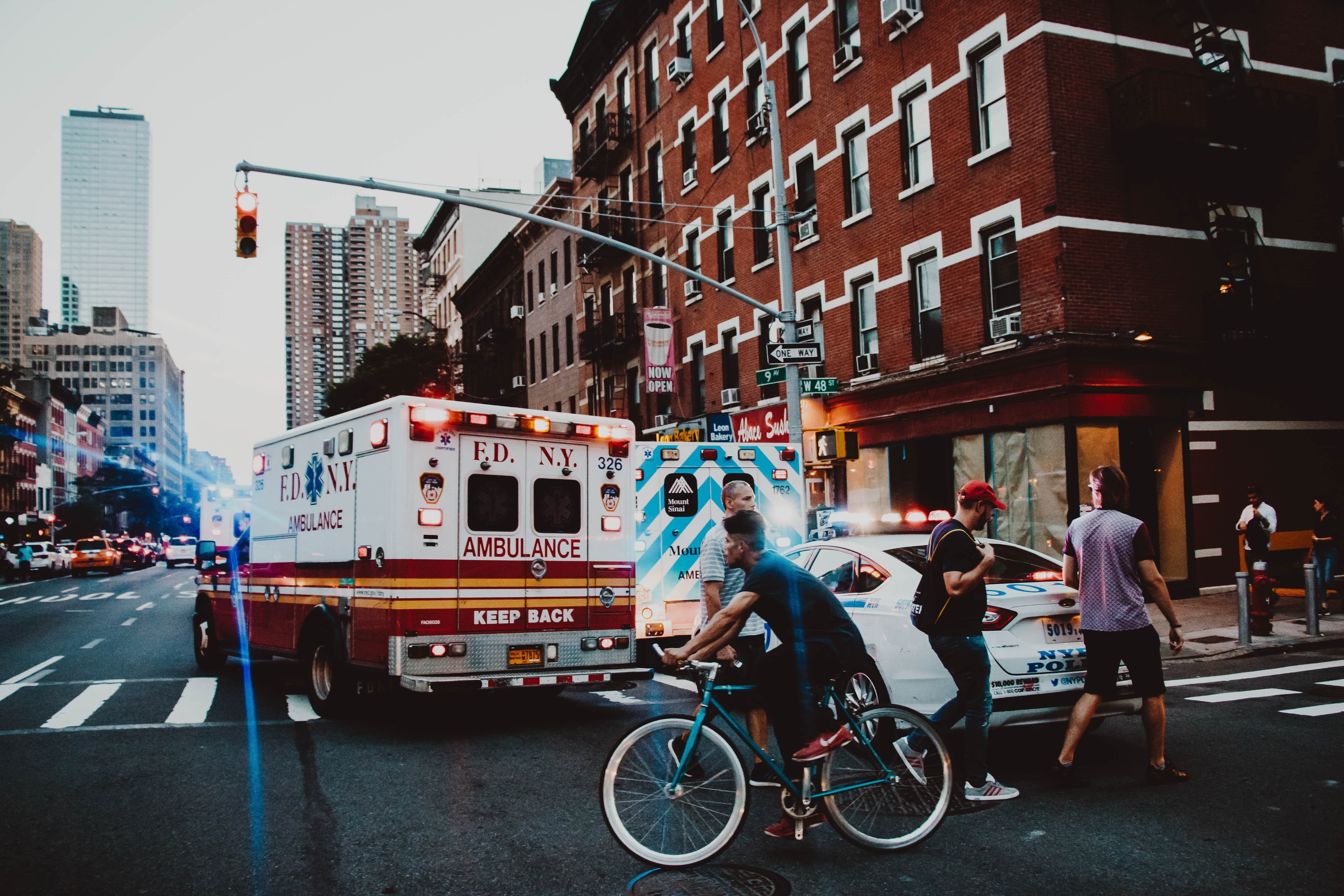 5 Most Common Injuries Affecting EMTs & Paramedics | Unitek EMT