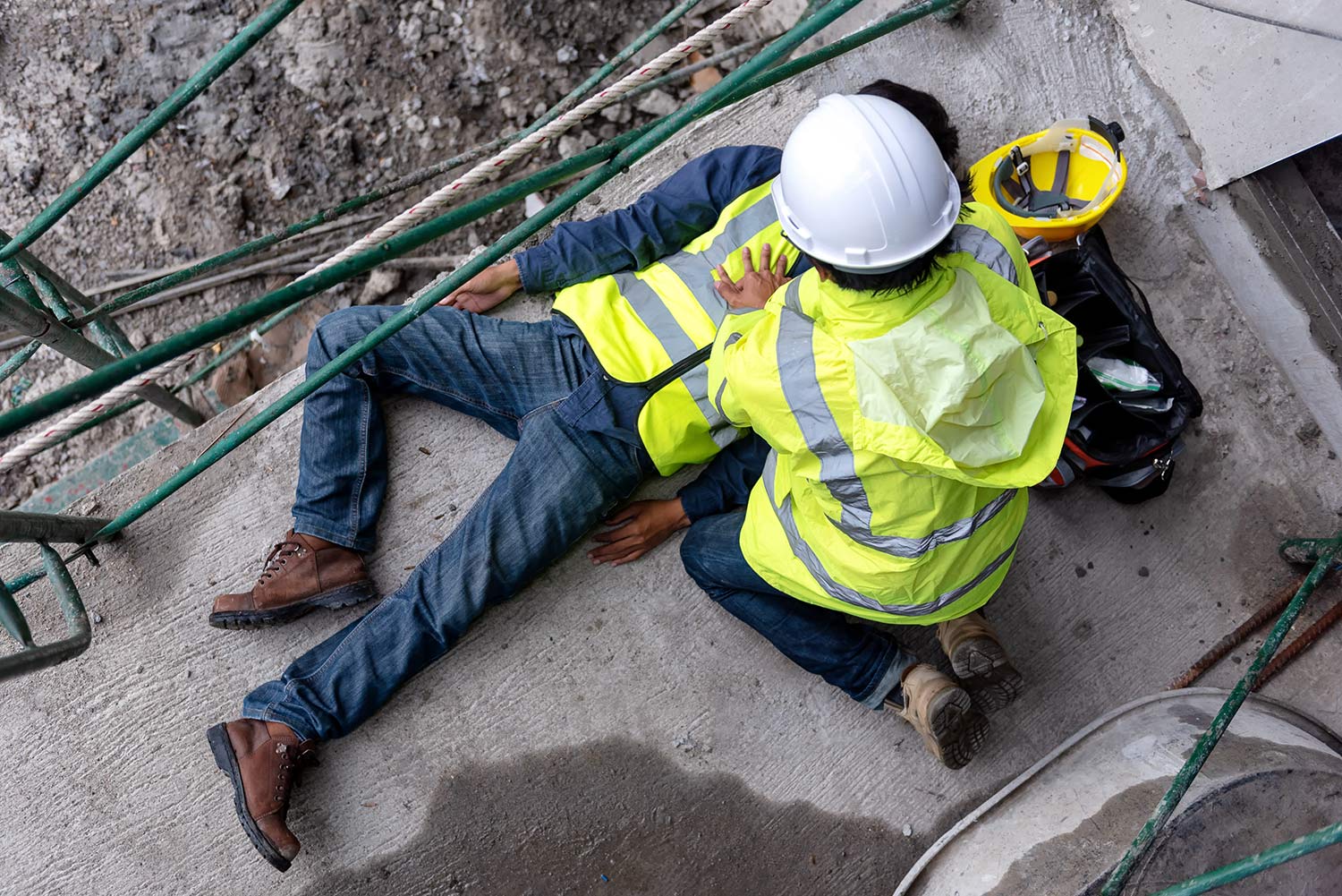 How to Treat Traumatic Injury Emergencies | Unitek EMT